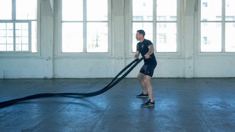 10 Battle Rope Exercises for a Lean [Battle Ropes for a Shredded ...