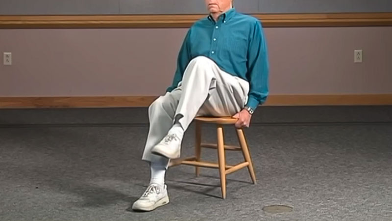 7 Best Leg Stretches for Seniors to Keep on Your Exercise Routine ...