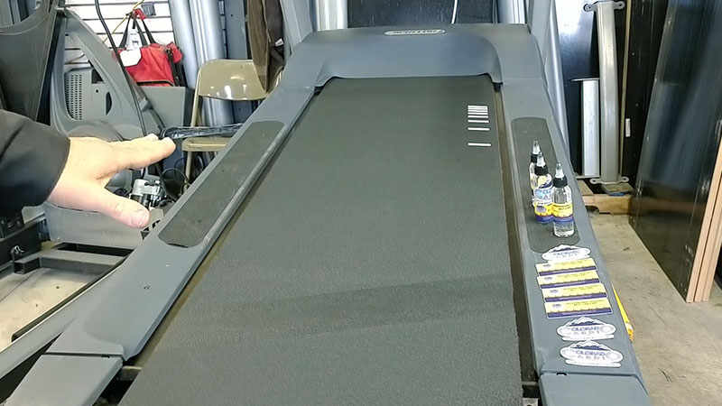 Why Does My Treadmill Smell Like Burning Rubber? Common Causes and ...