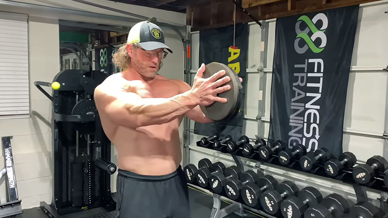 How to Close the Gap in Your Chest: 5 Effective Exercises - Senior Fitness