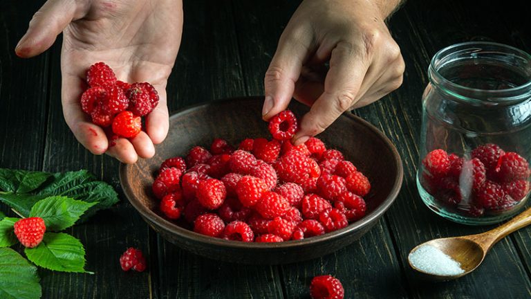 10 Health Benefits of Raspberries: Learn Before You Say No to This ...