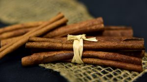 12 Health Benefits of Cinnamon: Regulate Blood Sugar, Boost Heart ...