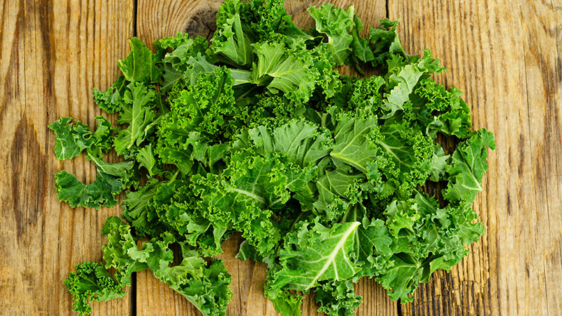 11 Amazing Health Benefits of Kale: A Superfood for Every Diet