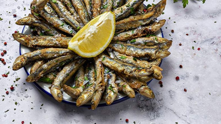 6 Health Benefits of Anchovies: The Ultimate Superfood for Heart, Brain ...