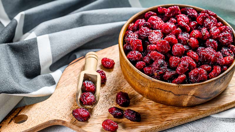 10 Health Benefits of Dried Cranberries: A Nutritious Snack for Wellness