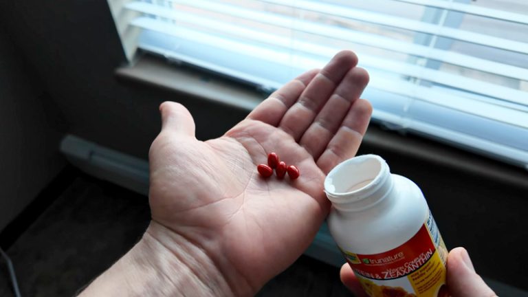 Top 10 Health Benefits of Lutein: Boost Vision, Skin, Heart & Cognitive ...