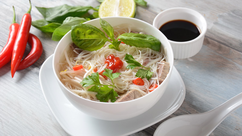 6 Health Benefits of Pho: A Delicious & Nutritious Vietnamese Soup